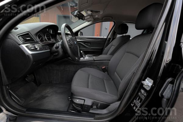 БМВ 520 2013 в Елгава на AUTOMOTO.COM.LV Черный БМВ 520 2013 в Елгава, объемом двигателя 2.00 л и пробегом 211 тыс. км за 8850 €, фото 8 на AUTOMOTO.COM.LV
