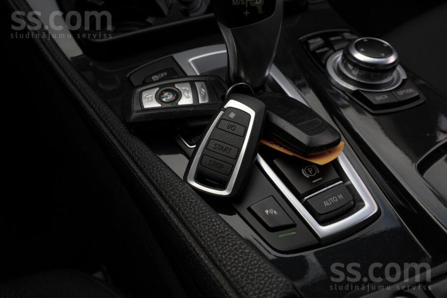 Melns BMW 520 2013 Jelgava, ar dzinēja tilpumu 2.00 L un nobraukumu 211 tūkst. km par 8850 €, foto 22 vietnē AUTOMOTO.COM.LV