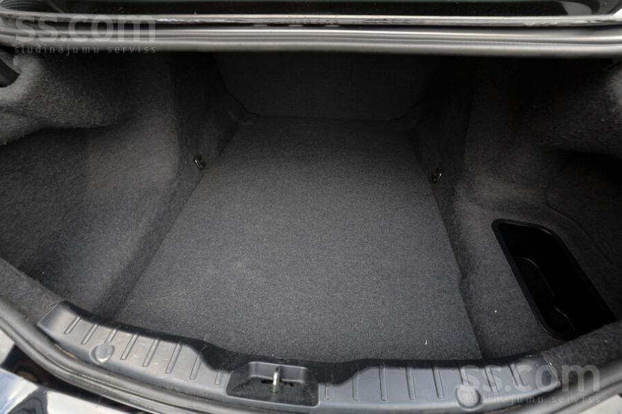 Melns BMW 520 2013 Jelgava, ar dzinēja tilpumu 2.00 L un nobraukumu 211 tūkst. km par 8850 €, foto 23 vietnē AUTOMOTO.COM.LV