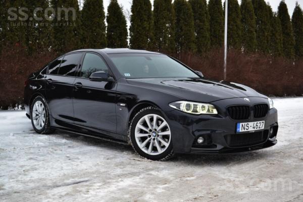 Black BMW 520 2014 in Jelgava, with an engine capacity of 2.00 L and mileage of 299 thousand km for 11999 €, photo 3 on AUTOMOTO.COM.LV