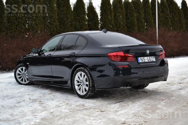 Black BMW 520 2014 in Jelgava, with an engine capacity of 2.00 L and mileage of 299 thousand km for 11999 €, photo 4 on AUTOMOTO.COM.LV