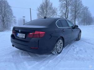 Black BMW 520 2014 in Ariogala, with an engine capacity of 2.00 L and mileage of 267 thousand km for 8999 €, photo 4 on AUTOMOTO.COM.LV