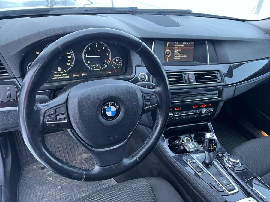 Black BMW 520 2014 in Ariogala, with an engine capacity of 2.00 L and mileage of 267 thousand km for 8999 €, photo 10 on AUTOMOTO.COM.LV