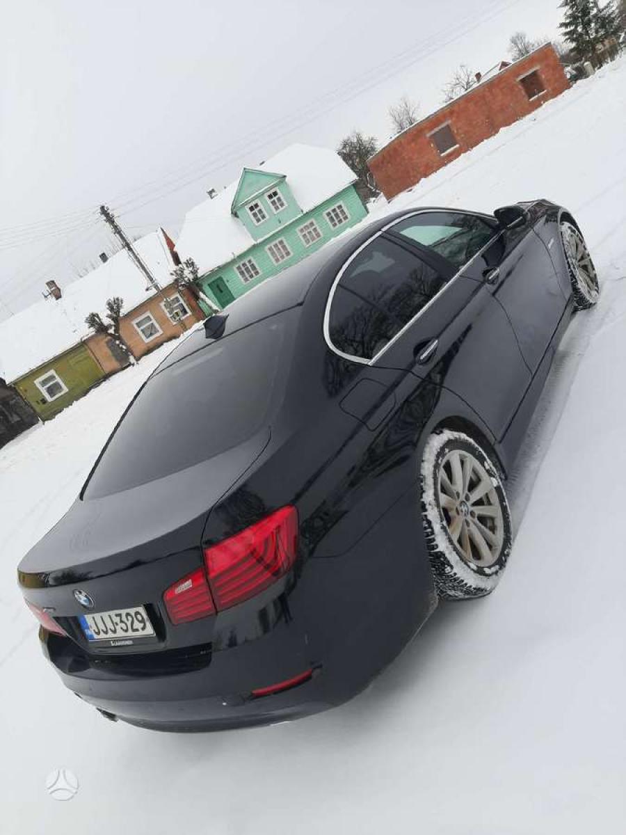 Black BMW 520 2014 in Ariogala, with an engine capacity of 2.00 L and mileage of 267 thousand km for 8999 €, photo 21 on AUTOMOTO.COM.LV