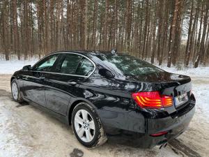 Black BMW 520 2014 in Vilnius, with an engine capacity of 2.00 L and mileage of 294 thousand km for 8849 €, photo 8 on AUTOMOTO.COM.LV