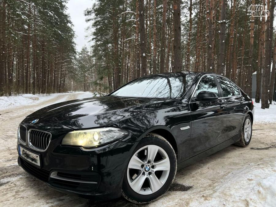 Black BMW 520 2014 in Vilnius, with an engine capacity of 2.00 L and mileage of 294 thousand km for 8499 €, photo 1 on AUTOMOTO.COM.LV