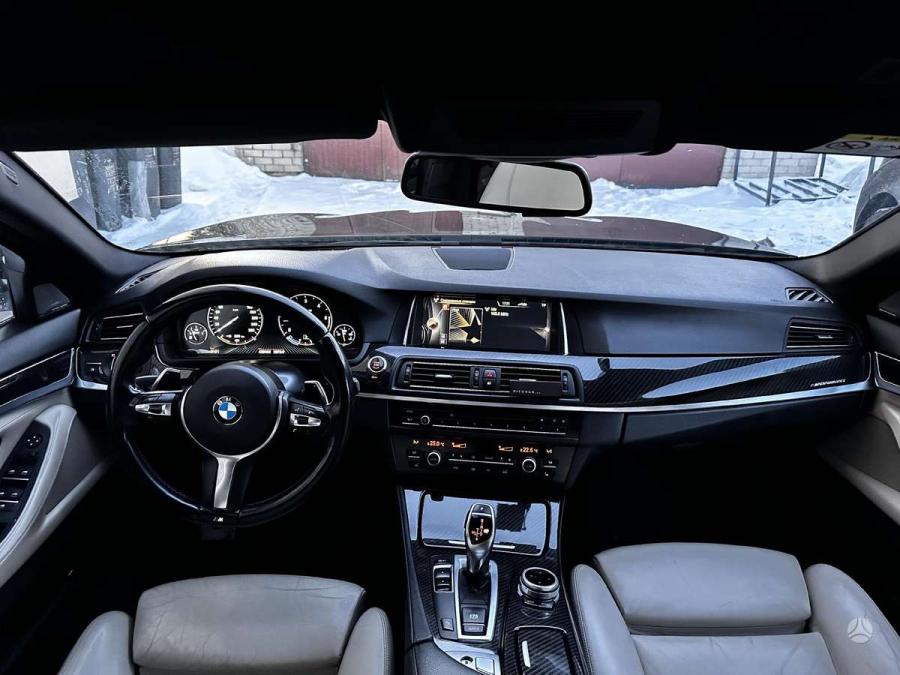 Melns BMW 520 2014 Viļņa, ar dzinēja tilpumu 2.00 L un nobraukumu 439 tūkst. km par 11800 €, foto 8 vietnē AUTOMOTO.COM.LV
