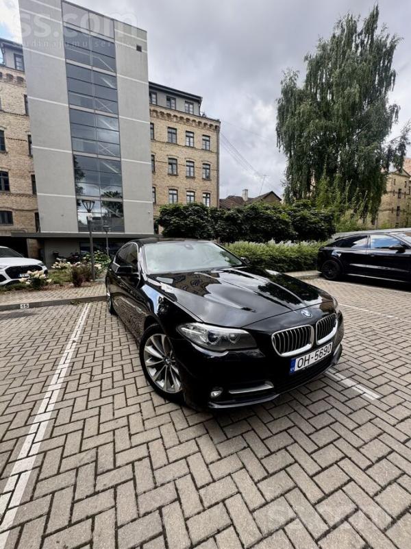 Black BMW 520 2014 in Riga, with an engine capacity of 2.00 L and mileage of 262 thousand km for 13150 €, photo 1 on AUTOMOTO.COM.LV