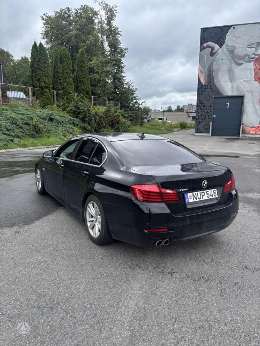 Melns BMW 520 2014 Kauņa, ar dzinēja tilpumu 2.00 L un nobraukumu 260 tūkst. km par 8700 €, foto 3 vietnē AUTOMOTO.COM.LV