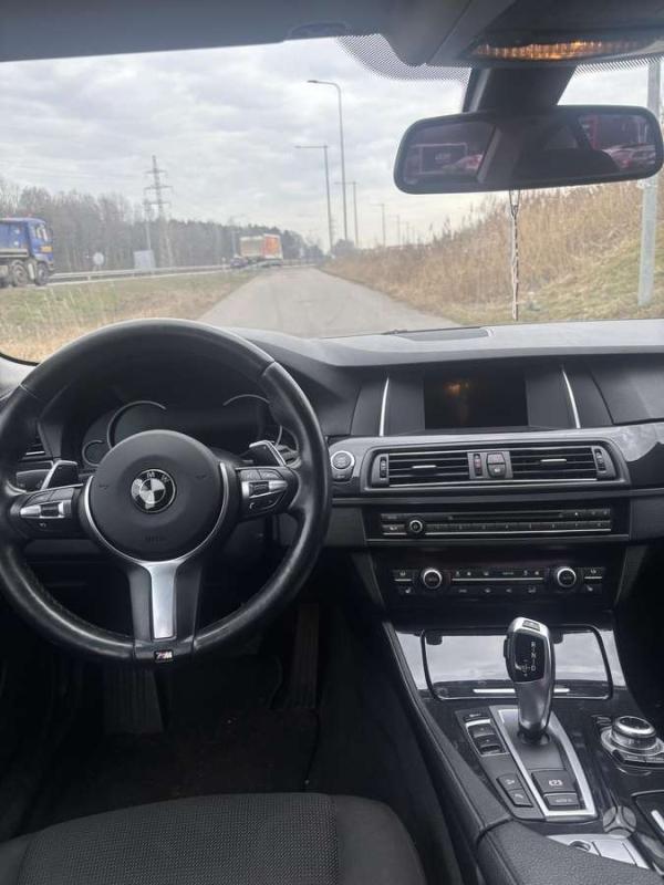Melns BMW 520 2014 Kauņa, ar dzinēja tilpumu 2.00 L un nobraukumu 260 tūkst. km par 8700 €, foto 3 vietnē AUTOMOTO.COM.LV