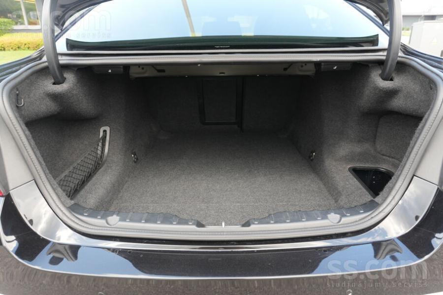 Black BMW 520 2014 in Riga, with an engine capacity of 2.00 L and mileage of 275 thousand km for 11290 €, photo 15 on AUTOMOTO.COM.LV