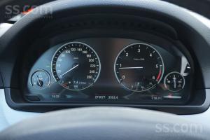 Black BMW 520 2014 in Riga, with an engine capacity of 2.00 L and mileage of 275 thousand km for 11290 €, photo 17 on AUTOMOTO.COM.LV