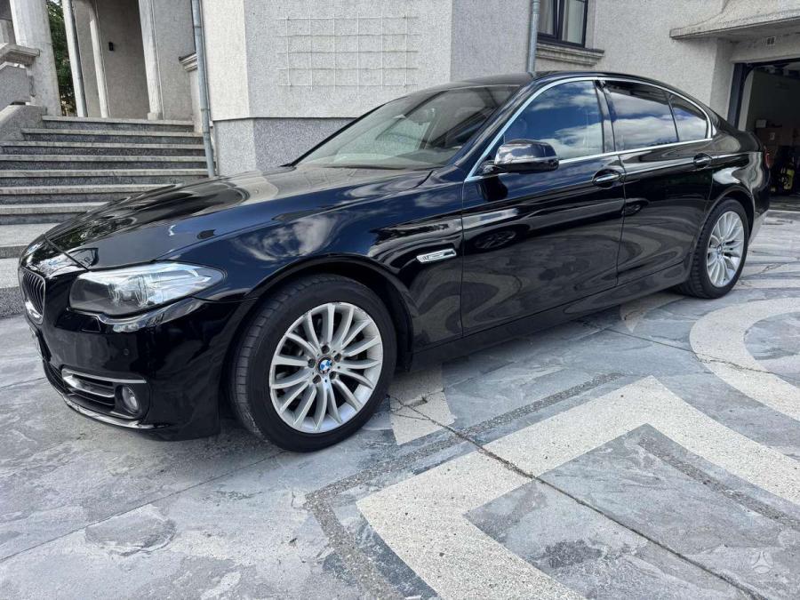 Melns BMW 520 2014 Kauņa, ar dzinēja tilpumu 2.00 L un nobraukumu 252 tūkst. km par 11250 €, foto 1 vietnē AUTOMOTO.COM.LV
