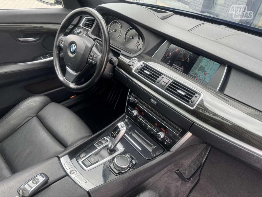 Melns BMW 520 2014 Kauņa, ar dzinēja tilpumu 2.00 L un nobraukumu 275 tūkst. km par 13300 €, foto 22 vietnē AUTOMOTO.COM.LV
