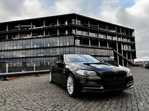 Melns BMW 520 2015 Kauņa, ar dzinēja tilpumu 2.00 L un nobraukumu 196 tūkst. km par 12500 €, foto 4 vietnē AUTOMOTO.COM.LV