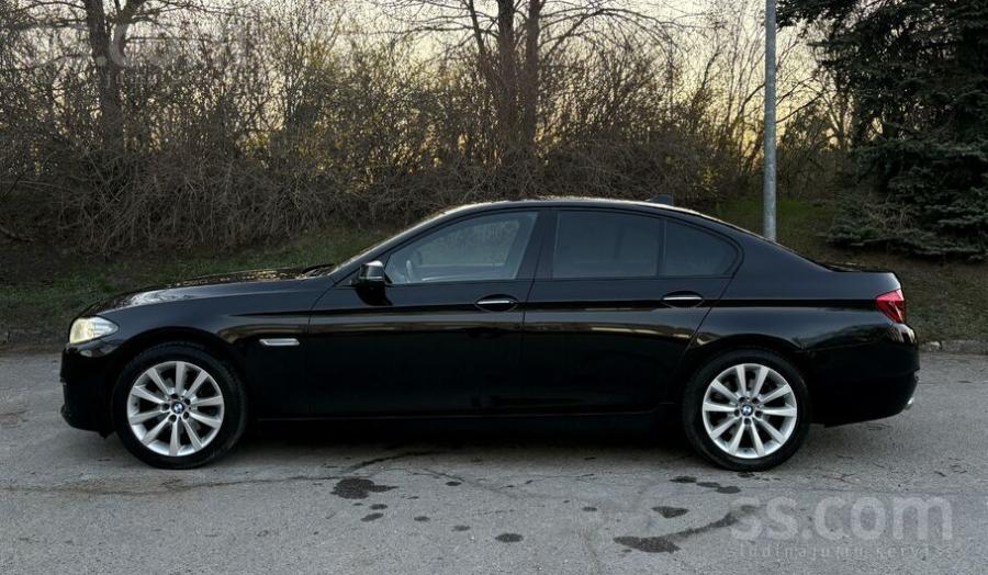 Melns BMW 520 2015 Tukums, ar dzinēja tilpumu 2.00 L un nobraukumu 324 tūkst. km par 12999 €, foto 8 vietnē AUTOMOTO.COM.LV