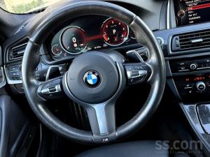 Melns BMW 520 2015 Tukums, ar dzinēja tilpumu 2.00 L un nobraukumu 324 tūkst. km par 12999 €, foto 23 vietnē AUTOMOTO.COM.LV
