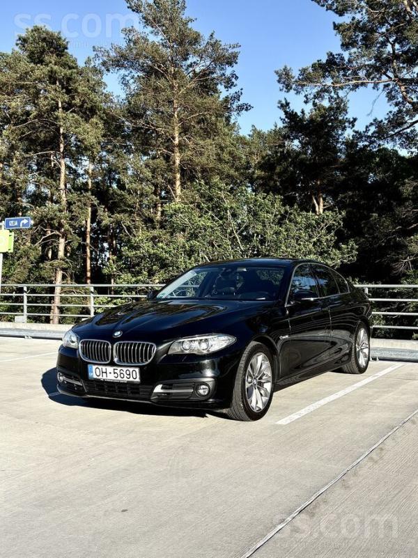 Black BMW 520 2015 in Riga, with an engine capacity of 2.00 L and mileage of 260 thousand km for 13100 €, photo 1 on AUTOMOTO.COM.LV