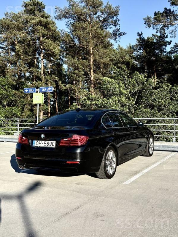Black BMW 520 2015 in Riga, with an engine capacity of 2.00 L and mileage of 260 thousand km for 13100 €, photo 6 on AUTOMOTO.COM.LV