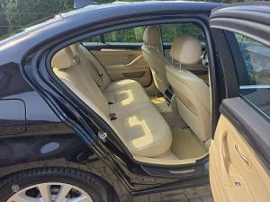 Black BMW 520 2015 in Kaunas, with an engine capacity of 2.00 L and mileage of 219 thousand km for 14000 €, photo 14 on AUTOMOTO.COM.LV