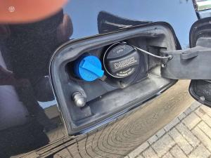 Black BMW 520 2015 in Kaunas, with an engine capacity of 2.00 L and mileage of 219 thousand km for 14000 €, photo 15 on AUTOMOTO.COM.LV