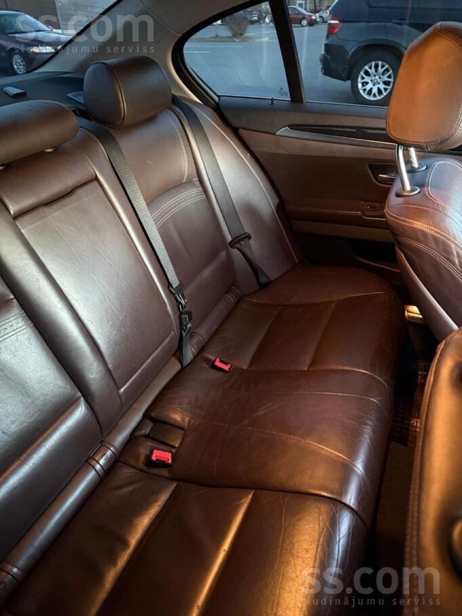 Melns BMW 520 2015 Rīga, ar dzinēja tilpumu 2.00 L un nobraukumu 348 tūkst. km par 12000 €, foto 9 vietnē AUTOMOTO.COM.LV