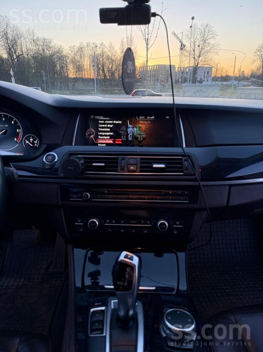 Melns BMW 520 2015 Rīga, ar dzinēja tilpumu 2.00 L un nobraukumu 348 tūkst. km par 12000 €, foto 12 vietnē AUTOMOTO.COM.LV