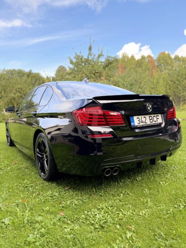 БМВ 520 2015 в Таллин на AUTOMOTO.COM.LV Черный БМВ 520 2015 в Таллин, объемом двигателя 2.00 л и пробегом 219 тыс. км за 16000 €, фото 7 на AUTOMOTO.COM.LV