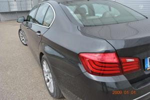 Black BMW 520 2015 in Kaunas, with an engine capacity of 2.00 L and mileage of 314 thousand km for 9000 €, photo 7 on AUTOMOTO.COM.LV