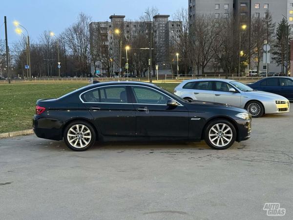 Melns BMW 520 2016 Kauņa, ar dzinēja tilpumu 2.00 L un nobraukumu 355 tūkst. km par 9990 €, foto 5 vietnē AUTOMOTO.COM.LV