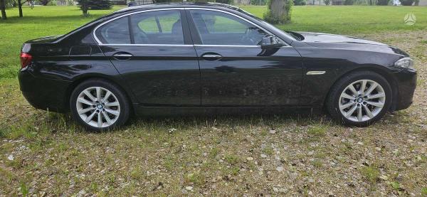Melns BMW 520 2016 Panevēža, ar dzinēja tilpumu 2.00 L un nobraukumu 290 tūkst. km par 9300 €, foto 6 vietnē AUTOMOTO.COM.LV