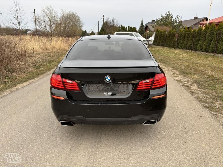 Melns BMW 520 2016 Kauņa, ar dzinēja tilpumu 2.00 L un nobraukumu 355 tūkst. km par 11350 €, foto 7 vietnē AUTOMOTO.COM.LV
