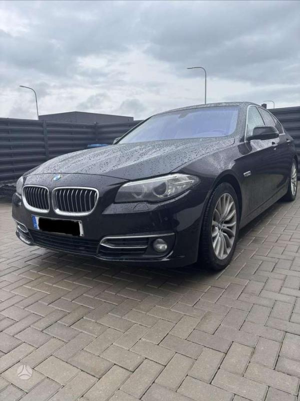 Black BMW 520 2016 in Vilnius, with an engine capacity of 2.00 L and mileage of 344 thousand km for 10100 €, photo 5 on AUTOMOTO.COM.LV