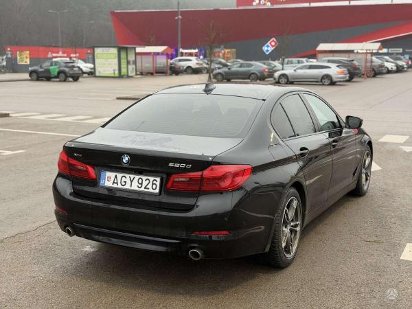 Black BMW 520 2017 in Vilnius, with an engine capacity of 2.00 L and mileage of 135 thousand km for 19900 €, photo 4 on AUTOMOTO.COM.LV