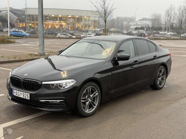 Black BMW 520 2017 in Vilnius, with an engine capacity of 2.00 L and mileage of 135 thousand km for 19900 €, photo 8 on AUTOMOTO.COM.LV