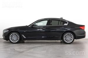Black BMW 520 2017 in Riga, with an engine capacity of 2.00 L and mileage of 118 thousand km for 25900 €, photo 8 on AUTOMOTO.COM.LV