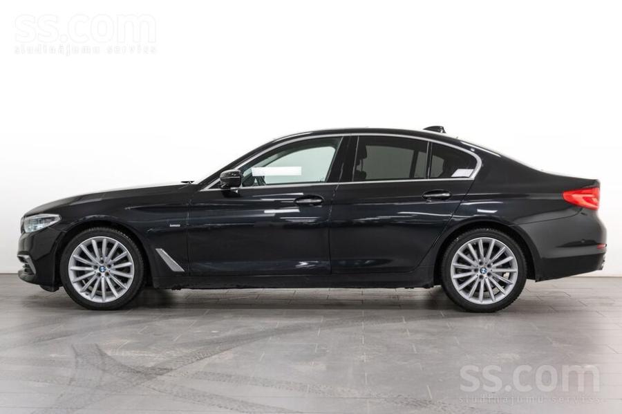 Black BMW 520 2017 in Riga, with an engine capacity of 2.00 L and mileage of 118 thousand km for 25900 €, photo 8 on AUTOMOTO.COM.LV