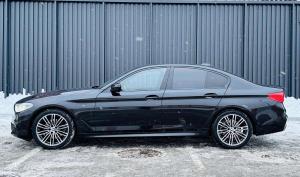 Black BMW 520 2017 in Kaunas, with an engine capacity of 2.00 L and mileage of 226 thousand km for 23500 €, photo 4 on AUTOMOTO.COM.LV