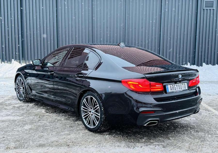 Black BMW 520 2017 in Kaunas, with an engine capacity of 2.00 L and mileage of 226 thousand km for 23500 €, photo 5 on AUTOMOTO.COM.LV
