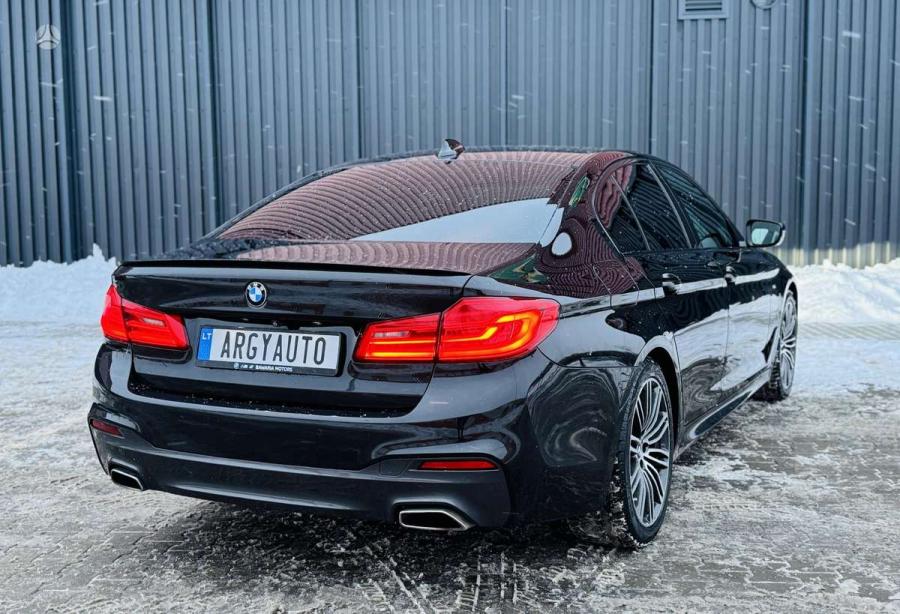 Black BMW 520 2017 in Kaunas, with an engine capacity of 2.00 L and mileage of 226 thousand km for 23500 €, photo 7 on AUTOMOTO.COM.LV