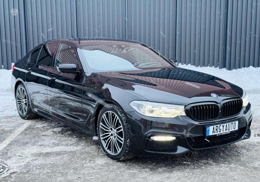 Black BMW 520 2017 in Kaunas, with an engine capacity of 2.00 L and mileage of 226 thousand km for 23500 €, photo 9 on AUTOMOTO.COM.LV
