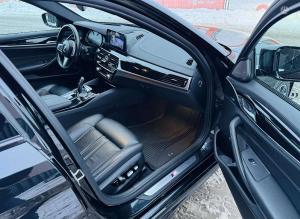 Black BMW 520 2017 in Kaunas, with an engine capacity of 2.00 L and mileage of 226 thousand km for 23500 €, photo 20 on AUTOMOTO.COM.LV
