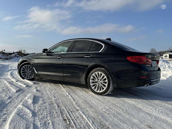 Black BMW 520 2017 in Vilnius, with an engine capacity of 2.00 L and mileage of 198 thousand km for 20000 €, photo 5 on AUTOMOTO.COM.LV