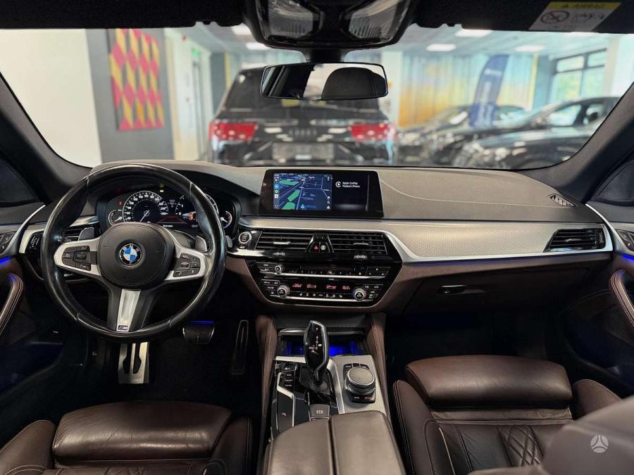 Melns BMW 520 2017 Klaipėda, ar dzinēja tilpumu 2.00 L un nobraukumu 285 tūkst. km par 24450 €, foto 9 vietnē AUTOMOTO.COM.LV