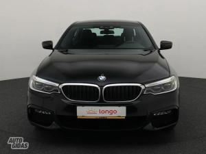 Black BMW 520 2017 in Vilnius, with an engine capacity of 2.00 L and mileage of 171 thousand km for 21999 €, photo 3 on AUTOMOTO.COM.LV
