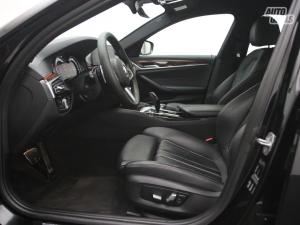 Black BMW 520 2017 in Vilnius, with an engine capacity of 2.00 L and mileage of 171 thousand km for 21999 €, photo 4 on AUTOMOTO.COM.LV