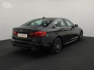 Black BMW 520 2017 in Vilnius, with an engine capacity of 2.00 L and mileage of 171 thousand km for 21999 €, photo 8 on AUTOMOTO.COM.LV