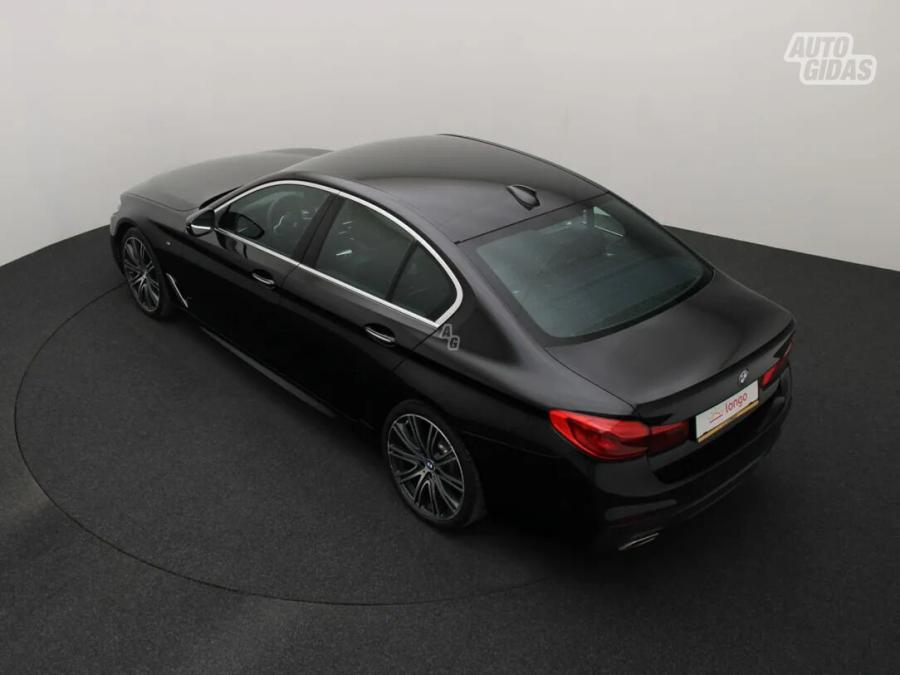 Black BMW 520 2017 in Vilnius, with an engine capacity of 2.00 L and mileage of 171 thousand km for 21999 €, photo 12 on AUTOMOTO.COM.LV