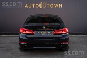 Black BMW 520 2017 in Riga, with an engine capacity of 2.00 L and mileage of 284 thousand km for 18990 €, photo 9 on AUTOMOTO.COM.LV