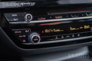 Black BMW 520 2017 in Riga, with an engine capacity of 2.00 L and mileage of 284 thousand km for 18990 €, photo 24 on AUTOMOTO.COM.LV